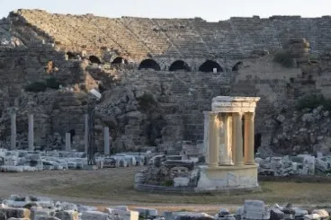 Amphitheater — Side-Turkei